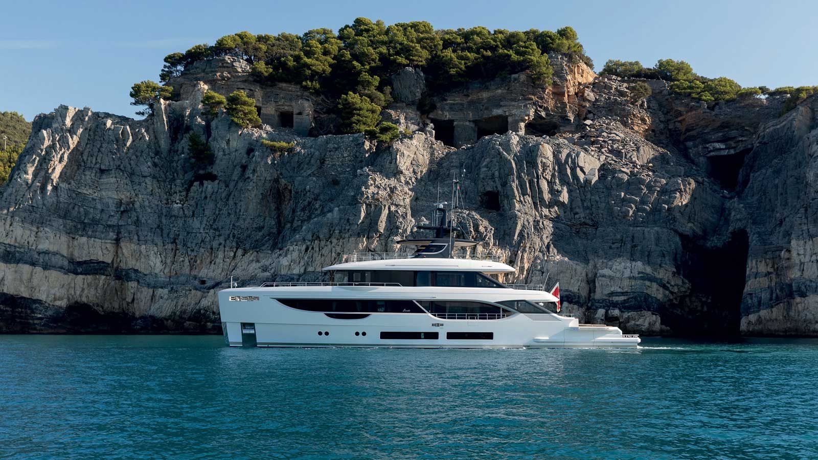Ubiquitous yacht (Benetti, 34.36m, 2022)
